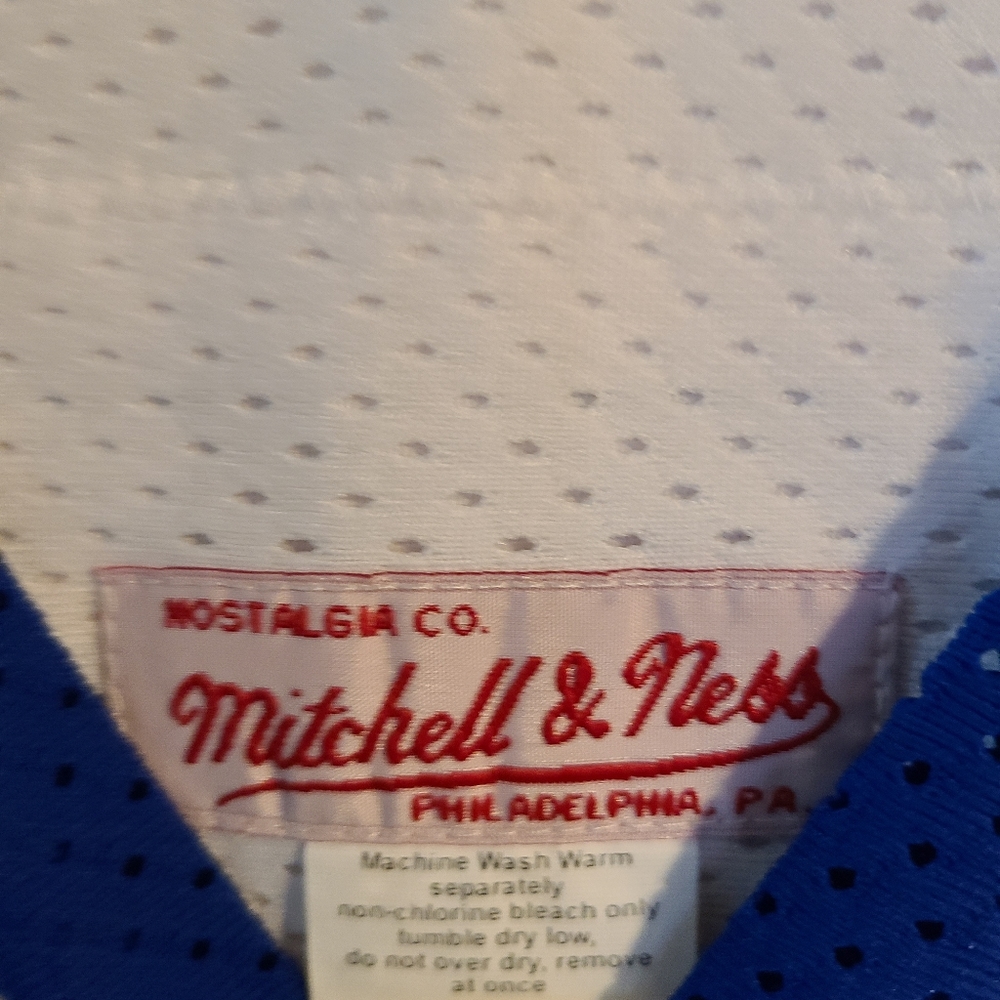 Official Mitchell & Ness Throw Back - Gem